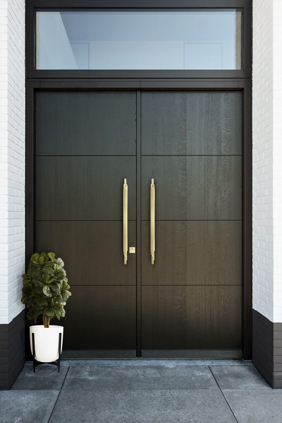 Decorative Hardware: Front Door Inspirations for a Modern Look