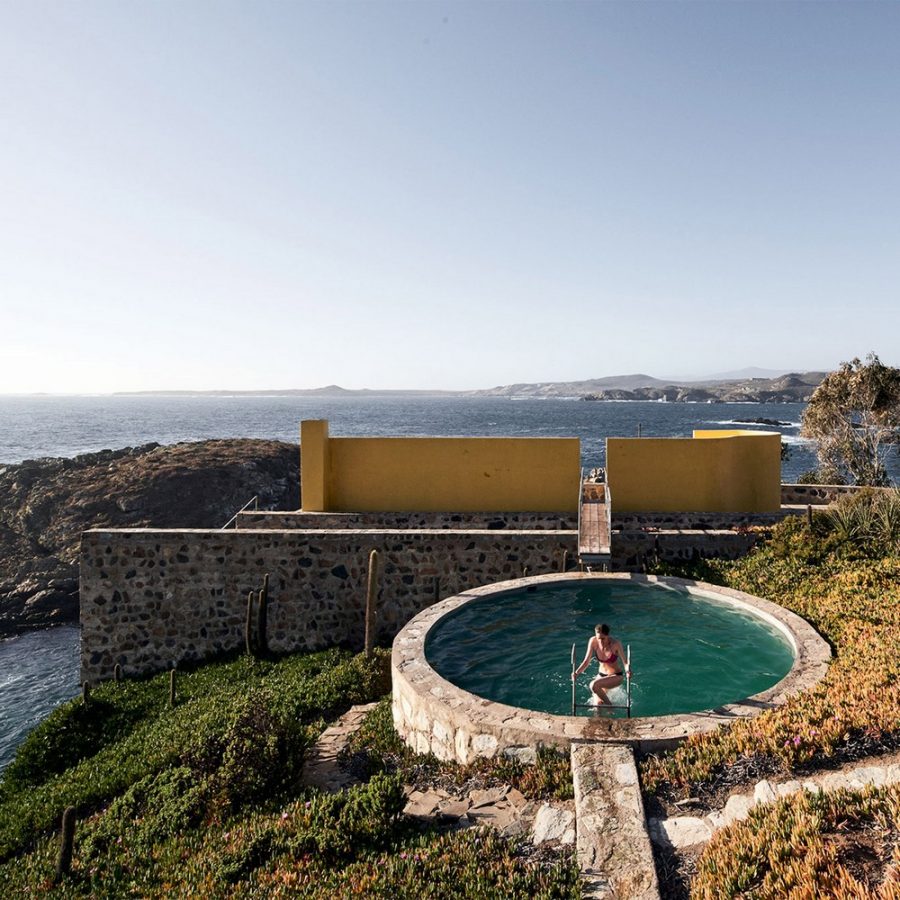 Outdoor Design: Swimming Pools with Spectacular Architectural Details