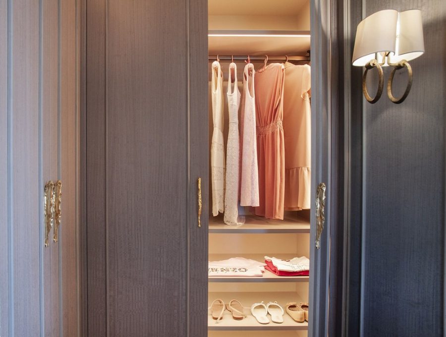 Be Marveled by Hardware Inspirations for Closet and Dressing Rooms