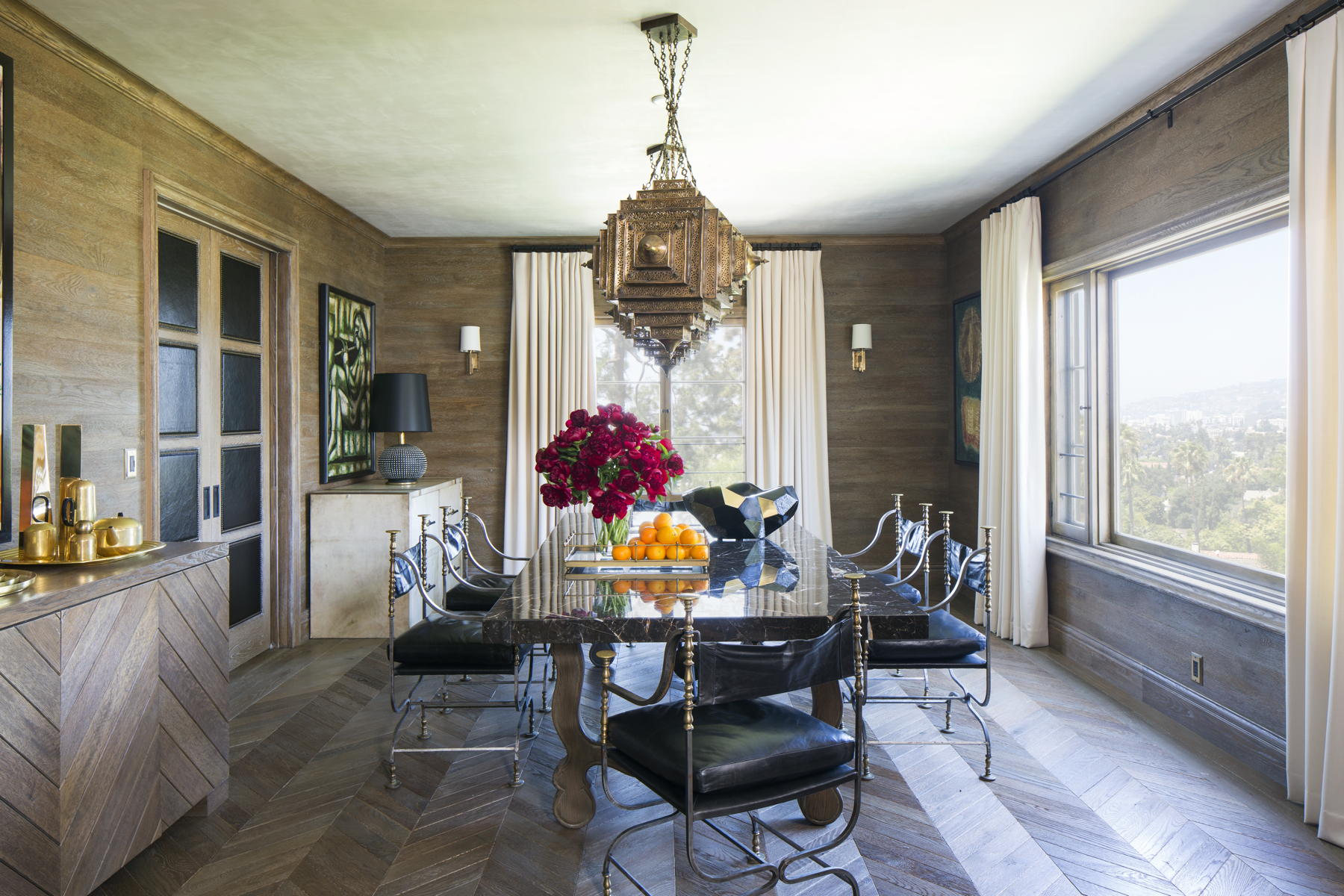 TOP 10 INTERIOR DESIGNERS MADE IN THE USA | PullCast Blog