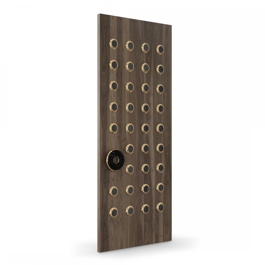 10 ICONIC DOOR SCENES IN MOVIES THAT OPENED TO CINEMATIC GLORY